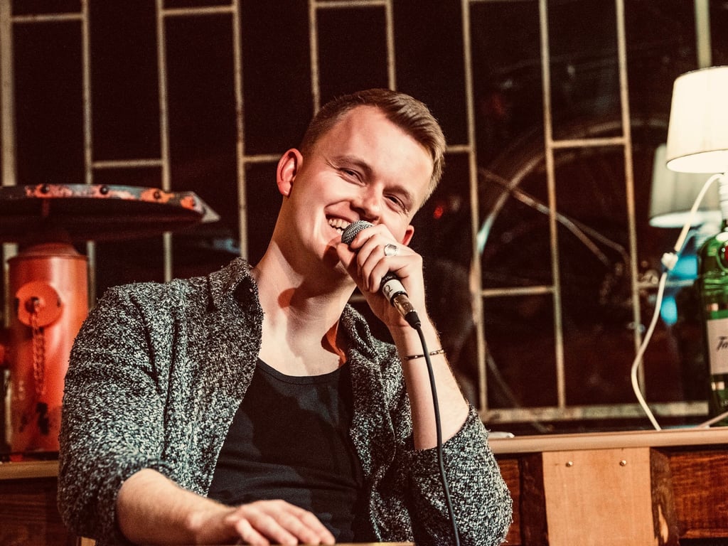 Ein letzter Auftritt, der die Lachmuskeln strapaziert