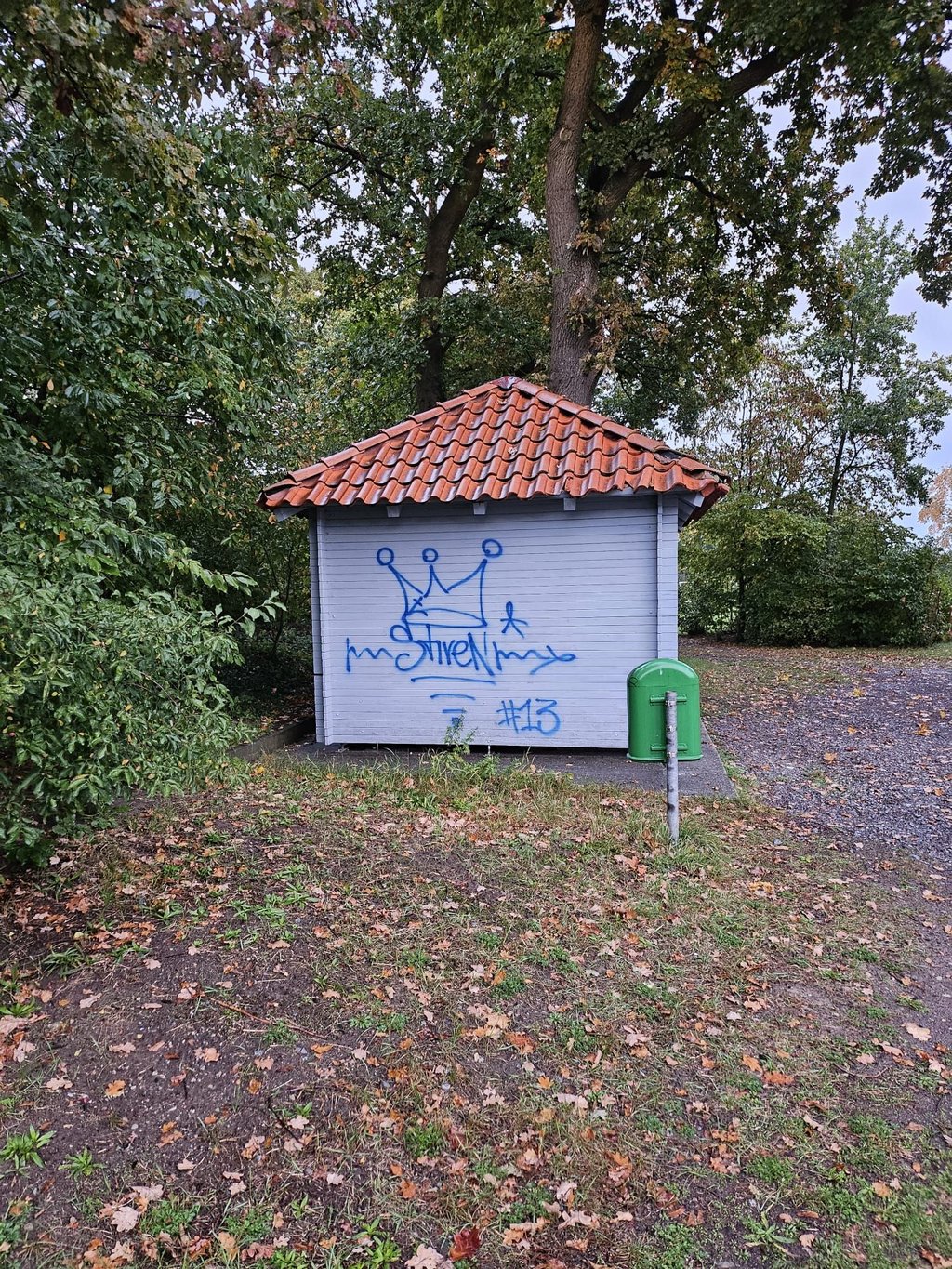 Delbrück: Polizei sucht Sprayer mehrerer Graffiti-Schmierereien