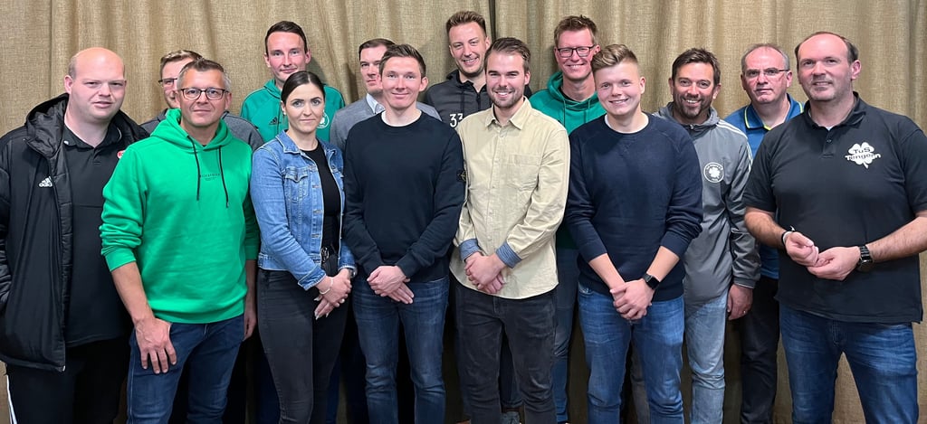 Hüllhorst: TuS Tengern ernennt drei neue Ehrenmitglieder