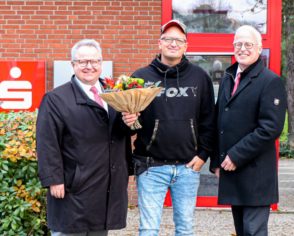 Vlotho: Sparkasse bedankt sich bei Zeugen