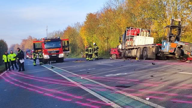 Ochtrup: 27-Jährige stirbt bei schwerem Unfall auf B54