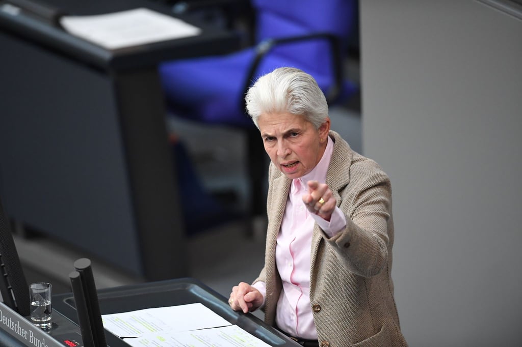 Strack-Zimmermann: Ausrüstung und Ukraine-Hilfe sichern