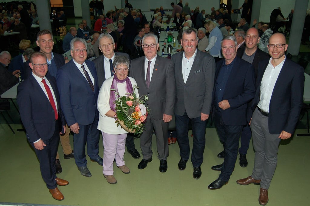 Ehrenabteilungen der Feuerwehren halten Jahrestreffen in Löhne ab