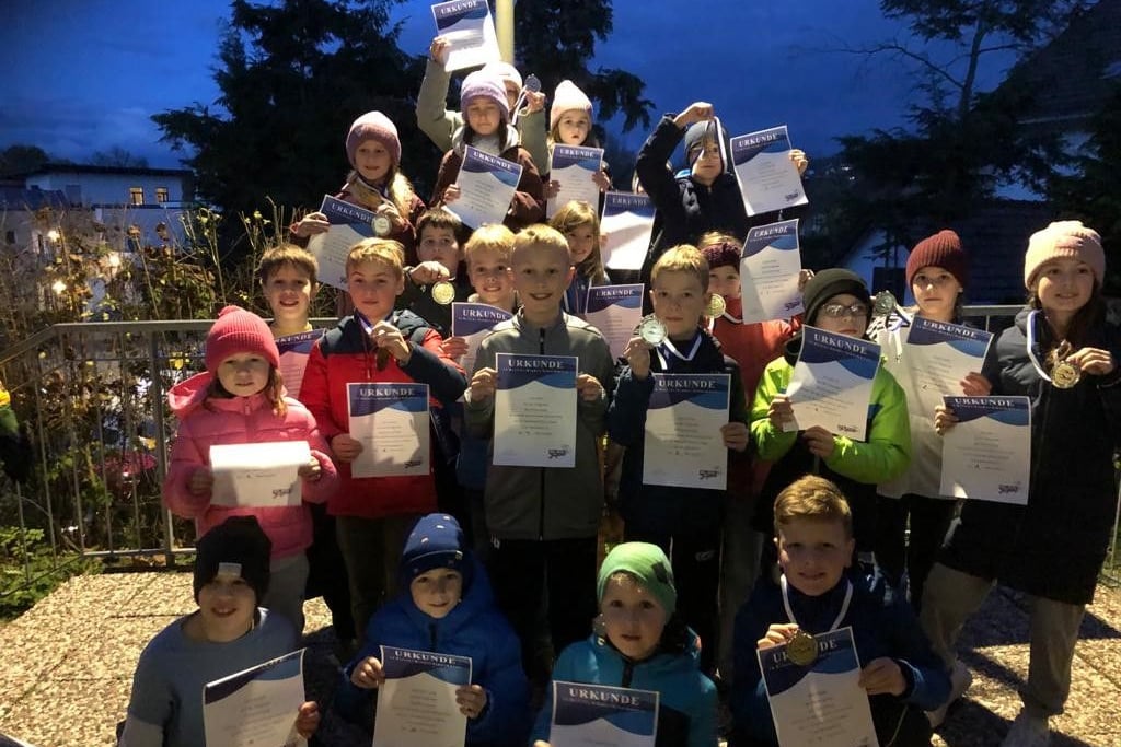 DLRG: Zahlreiche Gold-Medaillen für Bad Wünnenberger