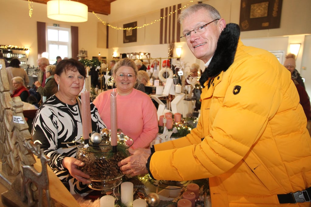 Salzkotten: Gelungener Mix beim Adventsmarkt in Mantinghausen