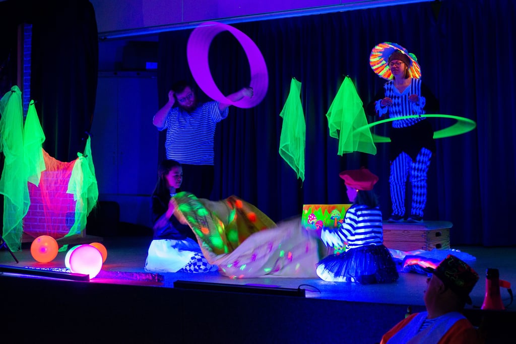 Die schönsten Bilder vom Auftritt des Circus „Maluna Kunterbunt“ in ...