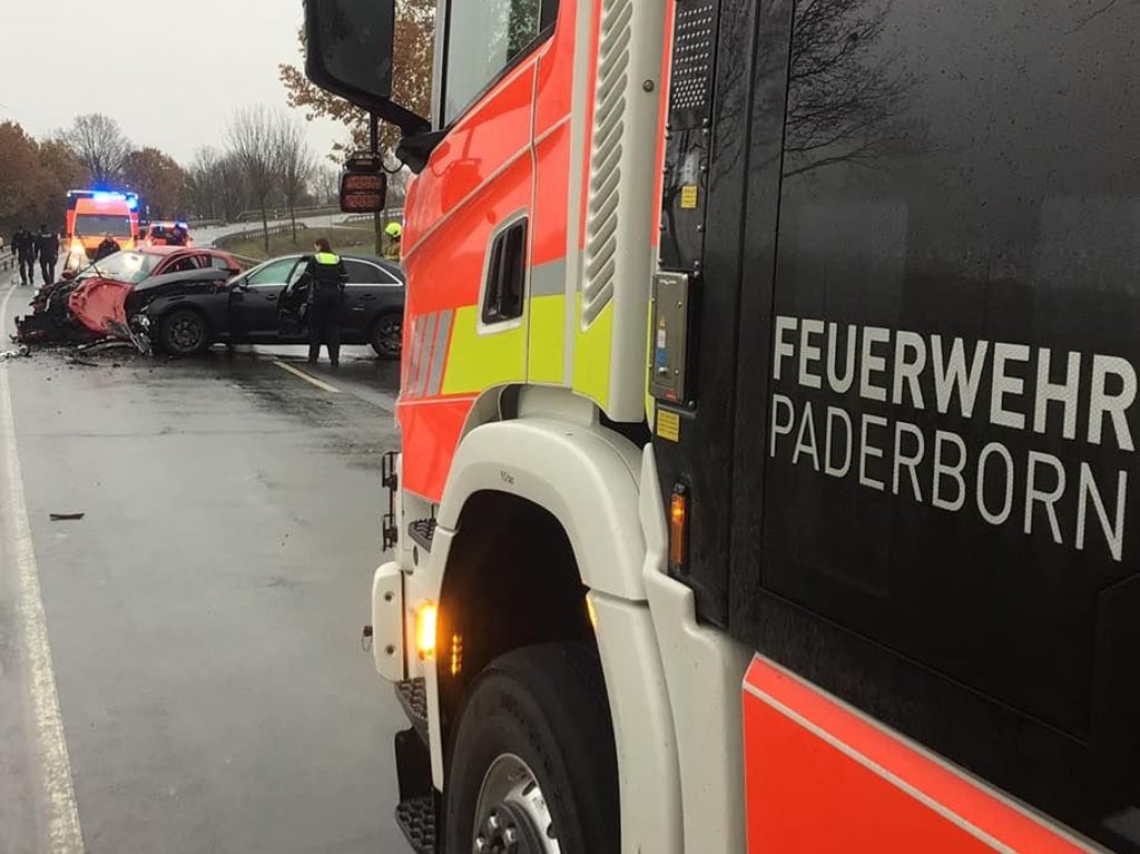 Drei Verletzte bei Frontalzusammenstoß