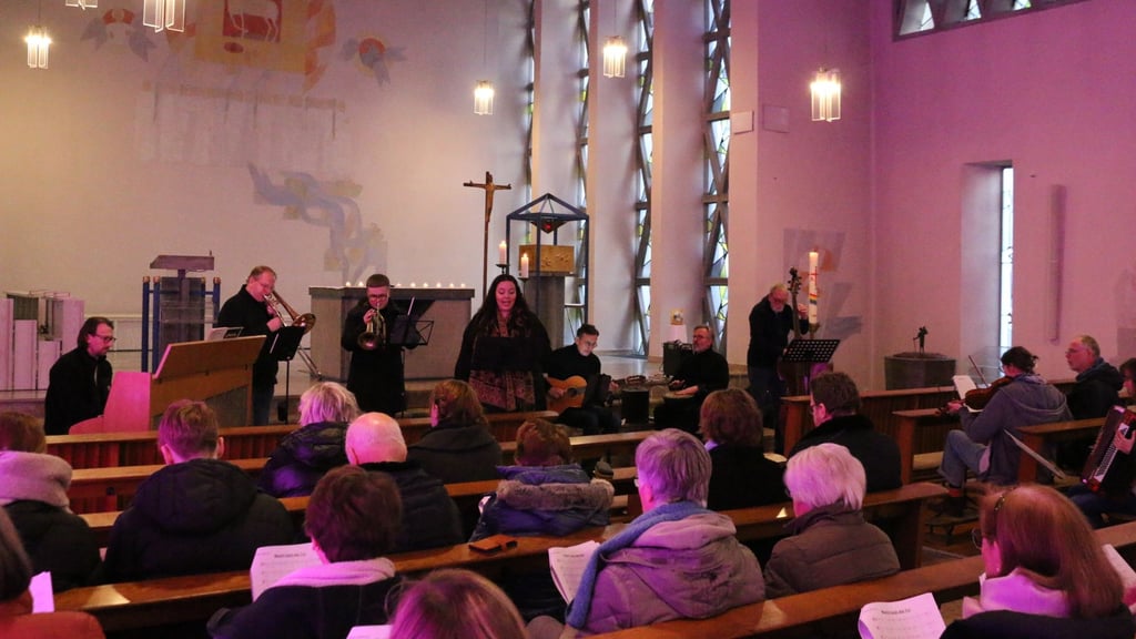 Mitmachkonzert in der St.-Ida-Kirche: Fast wie ein Treffen im Wohnzimmer
