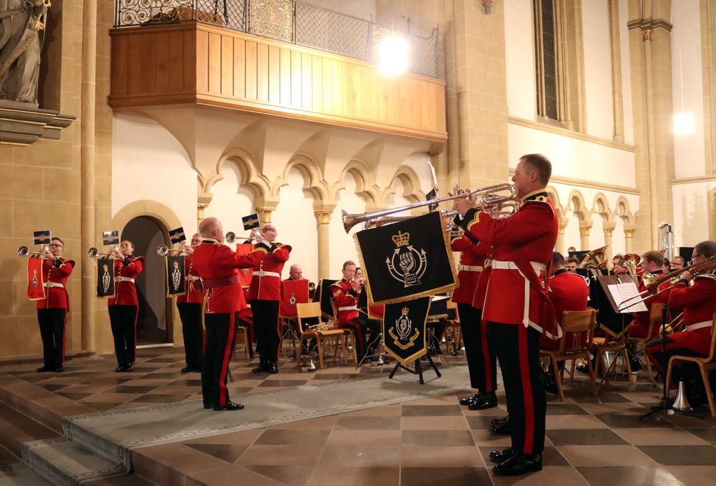 Paderborn: Deutsch-Britischer Gottesdienst sorgt für Gänsehaut-Momente