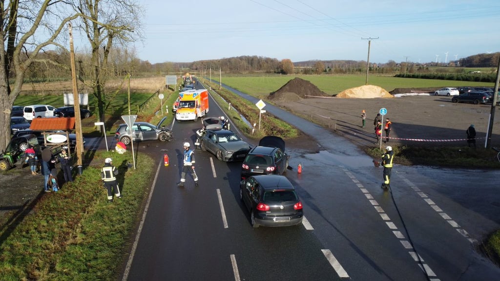 Everswinkel: Drei Verletzte bei schwerem Unfall