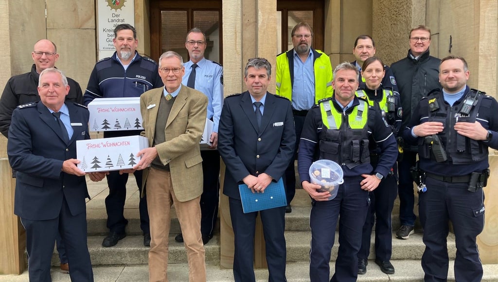 Halle: Adenauer: Bei Respektlosigkeit gegenüber Polizei durchgreifen