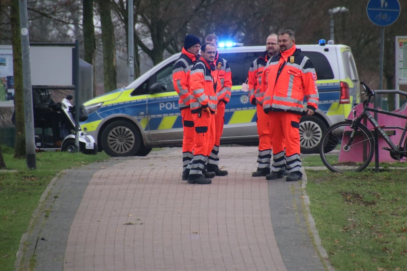 Greven: Rettungskräfte suchen in der Ems nach einem Kind