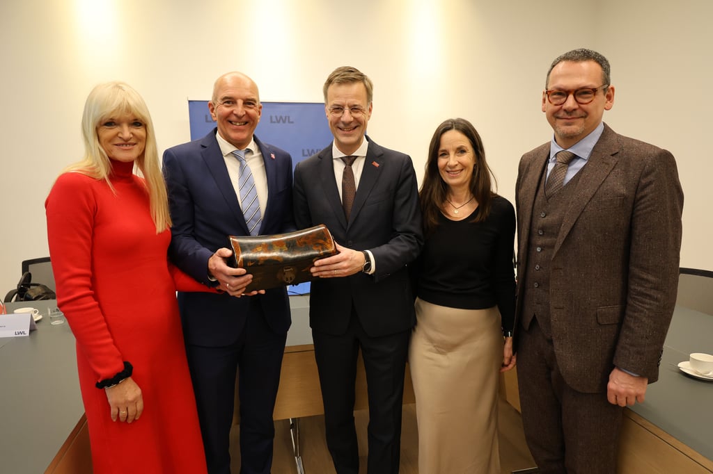 Lackkunst wandert ins Landesmuseum