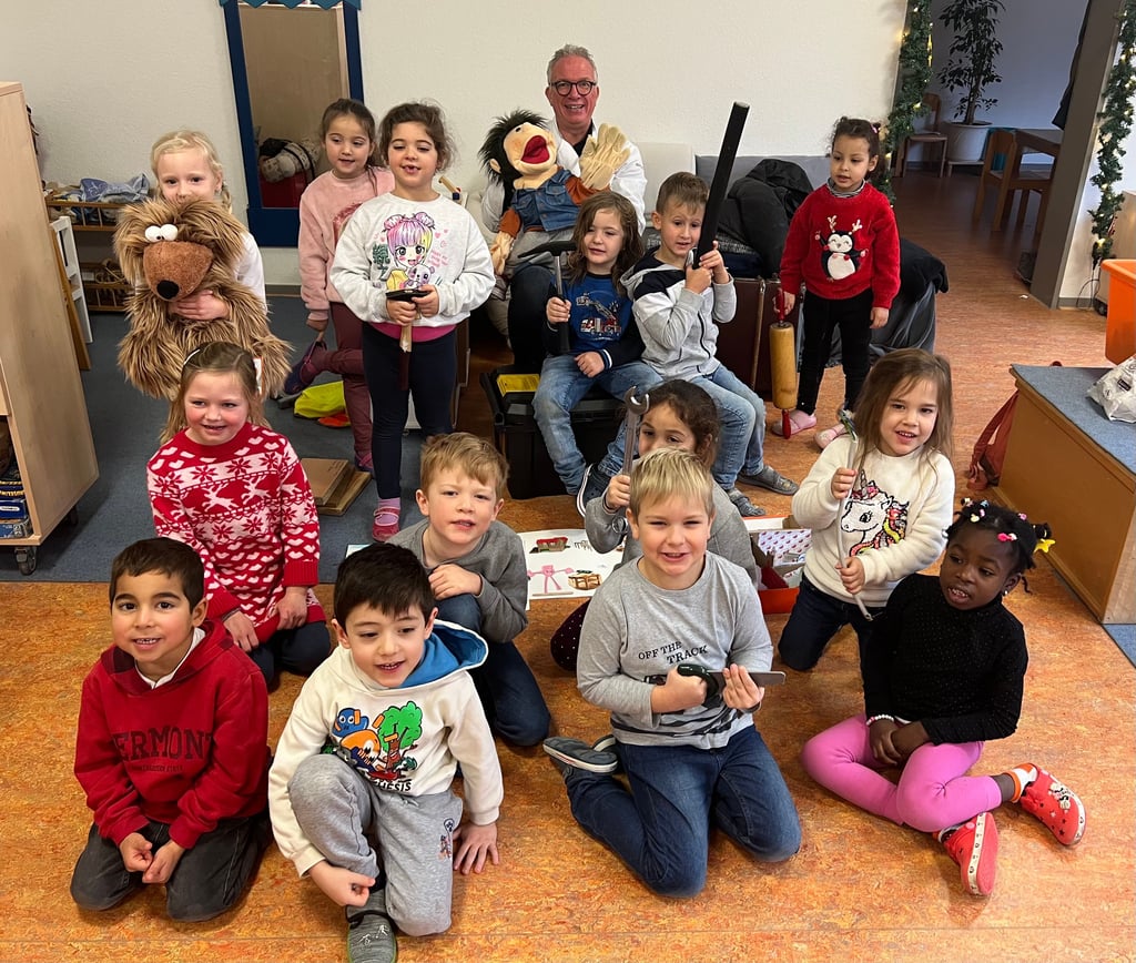 Frank Tischner zu Gast in Ahlener Kita: Frühe Werbung fürs Handwerk