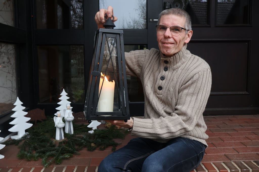 Enger: Das Friedenslicht aus Bethlehem leuchtet bei Matthias Rasche