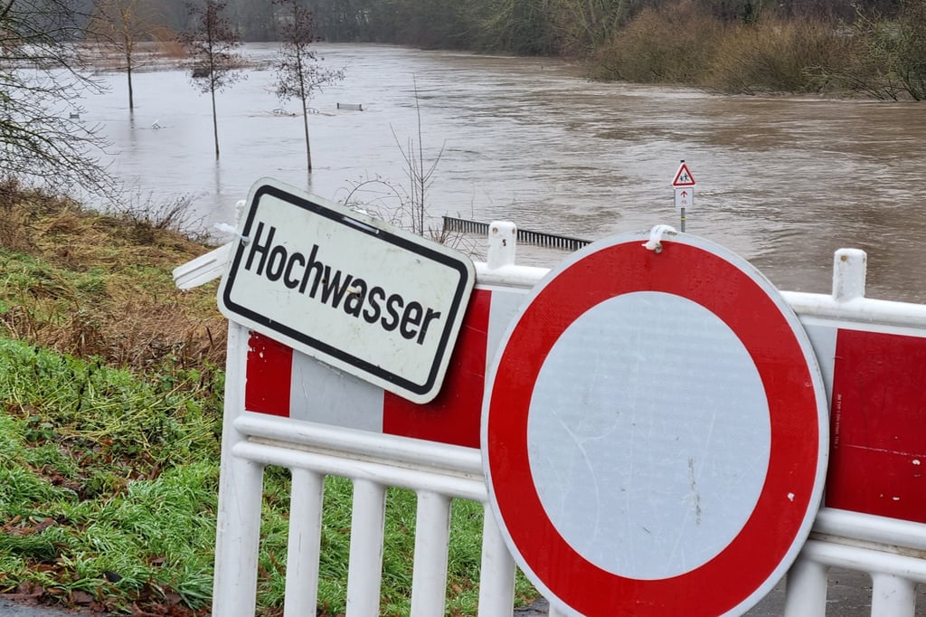 Kreis Höxter: Diese Straßen sind wegen Hochwasser gesperrt