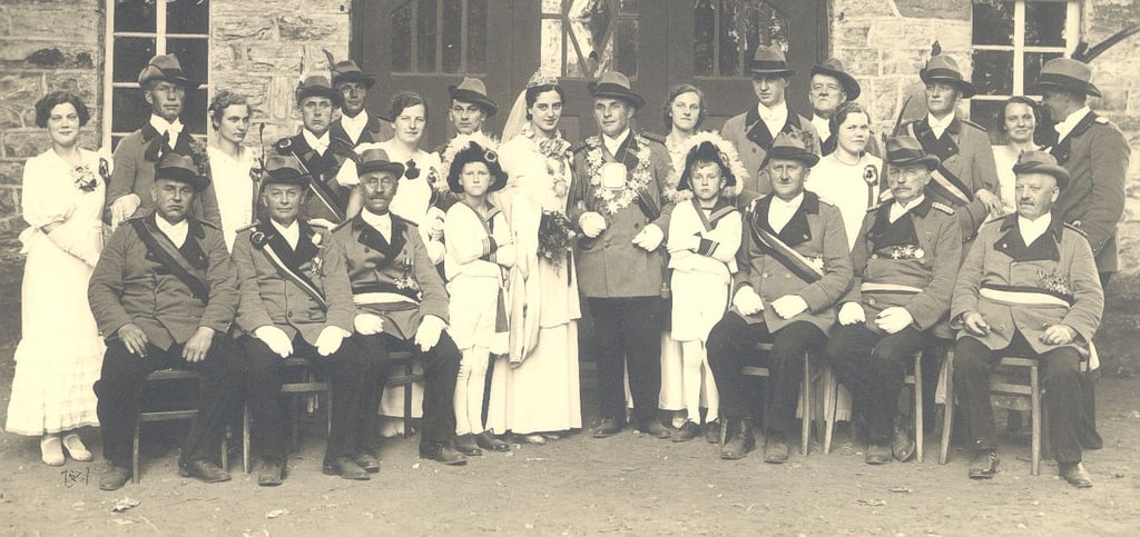 Bad Lippspringe: Bürgerschützen küren ihren 100. König - ein ...