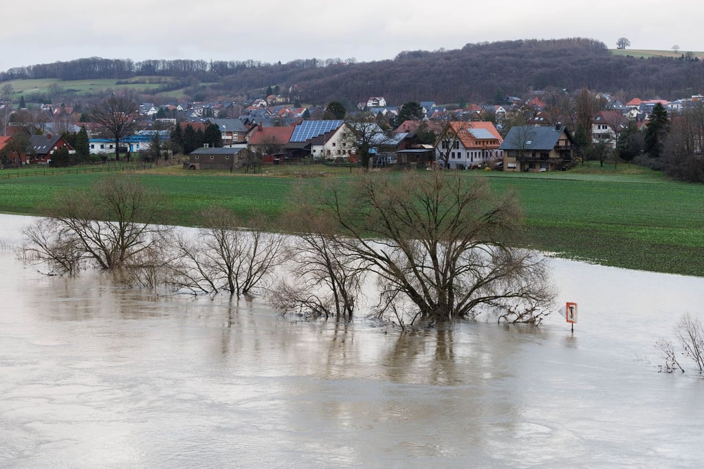 Dauerregen verschärft Hochwasser: Niederschlagsende in Sicht