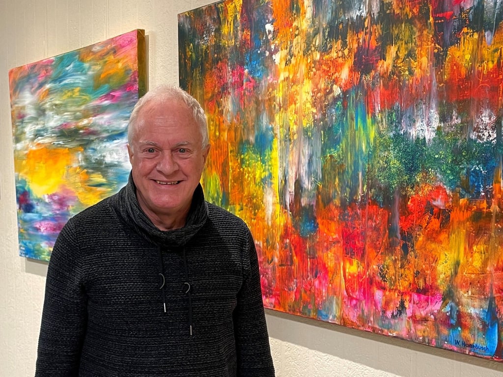 Werther: Wilfried Haarbusch stellt Acrylbilder im Rathaus aus