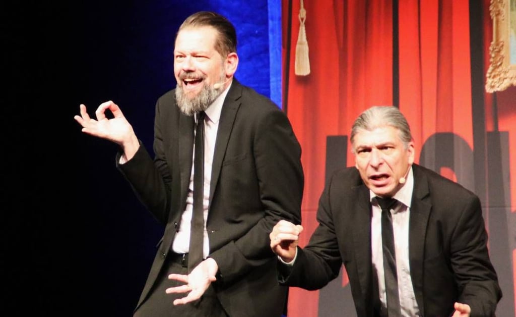 Ein satirischer und scharfzüngiger Jahresrückblick