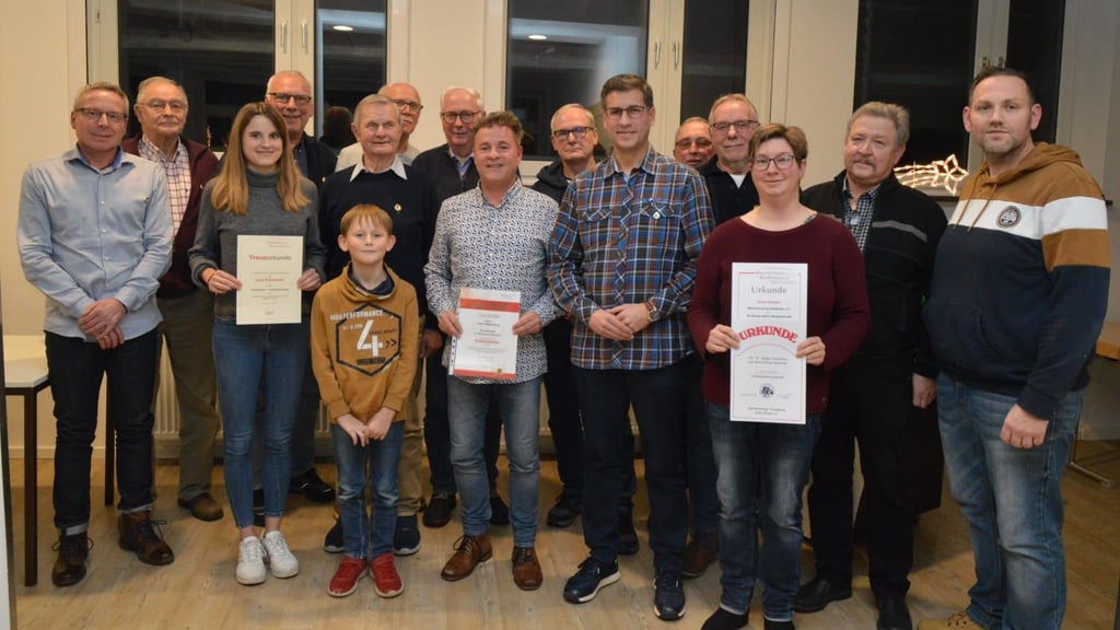 Höxter: Spielmannszug Godelheim ehrt treue Mitglieder