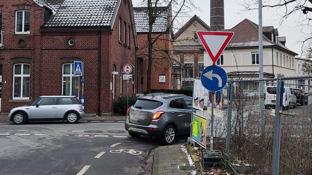 Darum ist nur das Linksabbiegen erlaubt