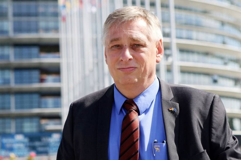 Mandatsniederlegung ohne Rücktritt