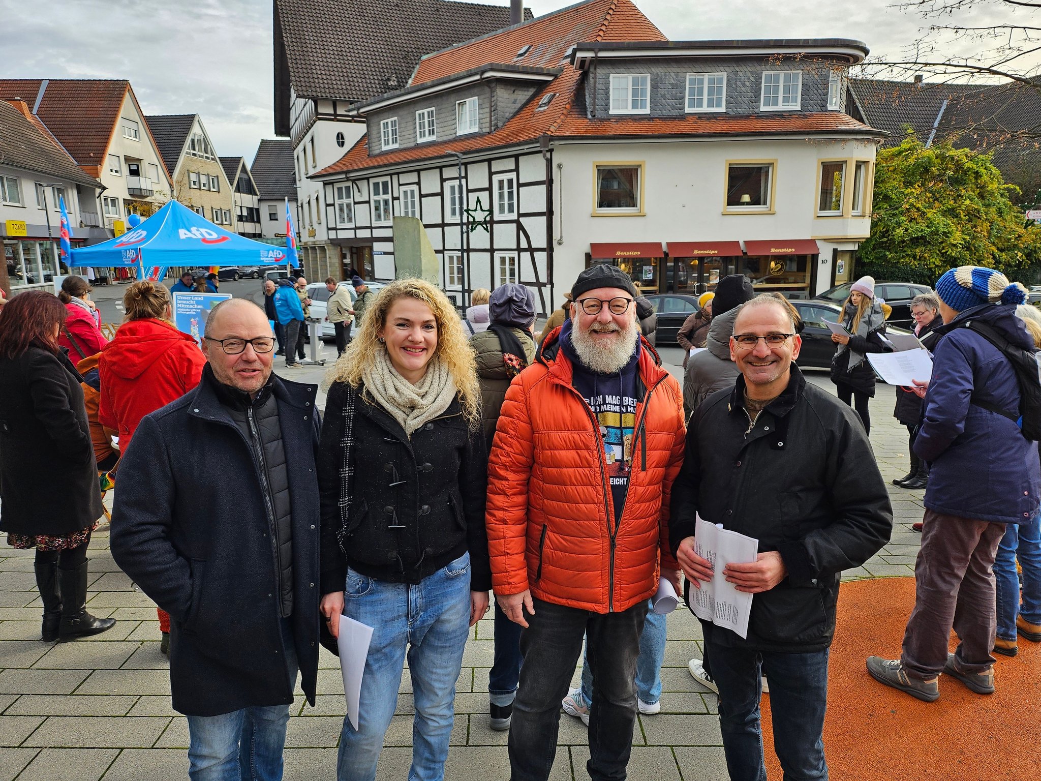 „Delbrück bleibt bunt“ ruft zur Demonstration gegen Rechts auf