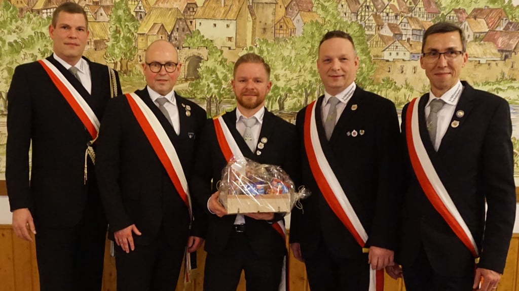 Peckelsheim: Versammlung des Schützenvereins mit Wahlen und Ehrungen