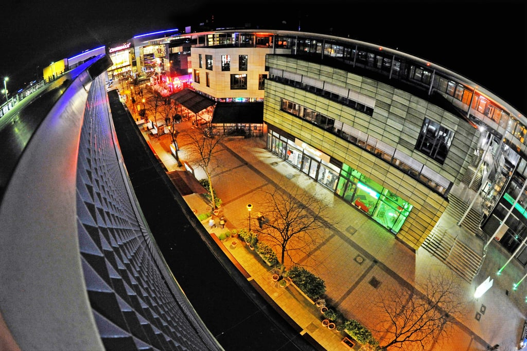 Bielefeld: 15-Jährige am Boulevard unsittlich berührt und verfolgt