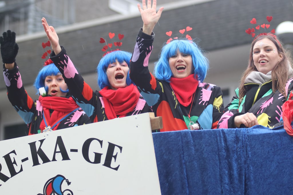 Karneval 2024: Die Bilder vom großen Umzug durch Greven