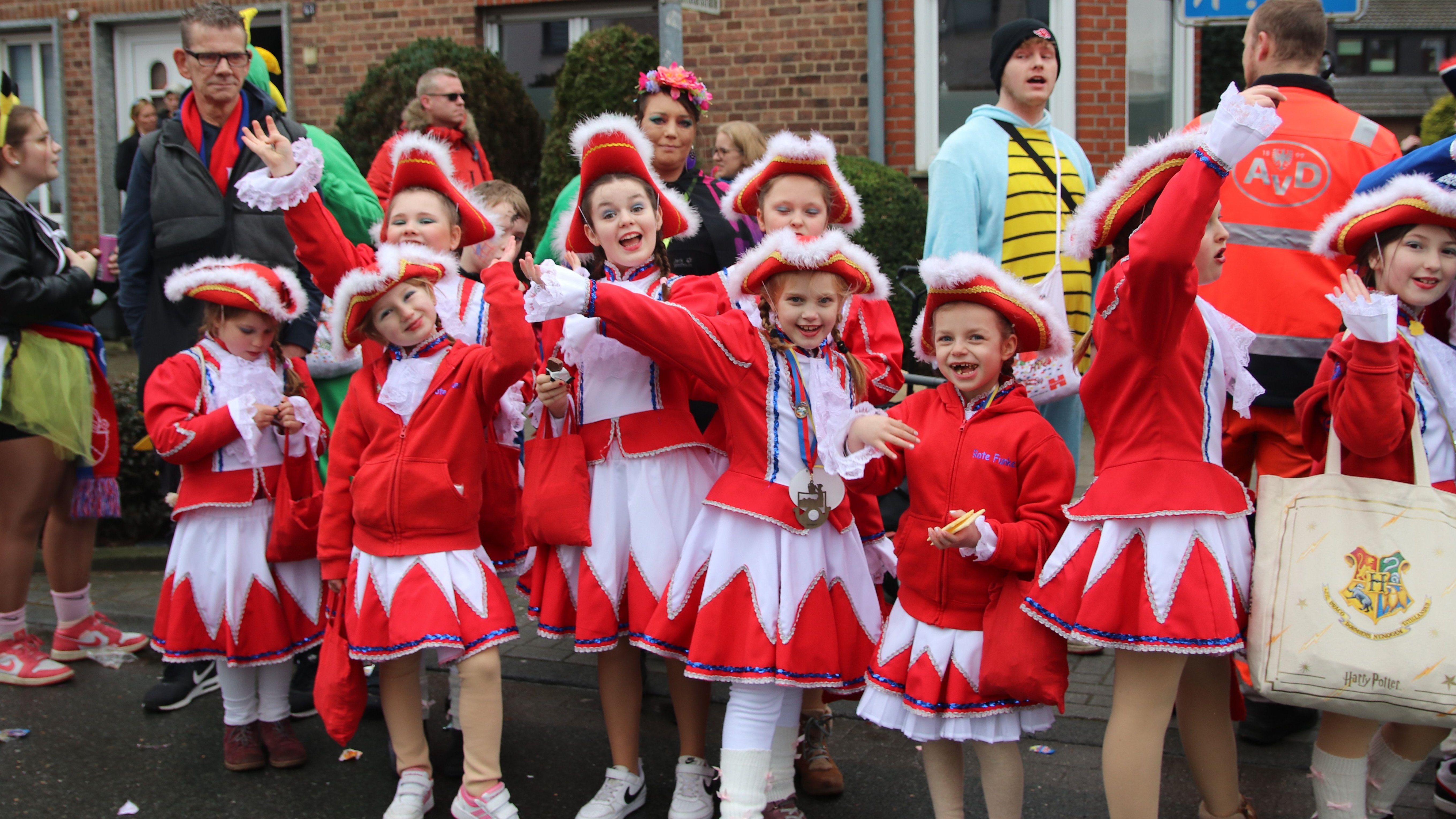 Karneval 2024: Die Bilder vom großen Umzug durch Greven