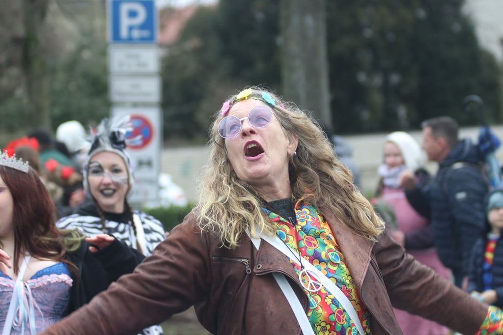 Karneval 2024: Die Bilder vom großen Umzug durch Greven