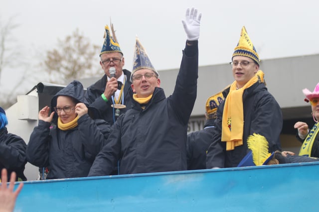 Karneval 2024: Die Bilder vom großen Umzug durch Greven