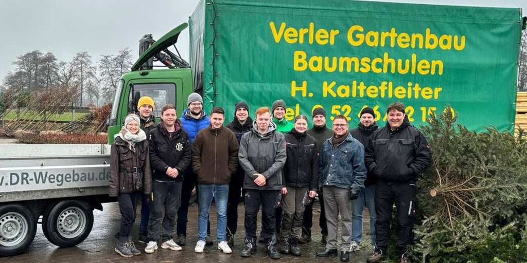 Junge Union Verl sammelt Tannen und 6500 Euro