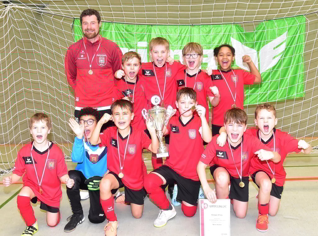 Fußball: Brakel gewinnt den Pokal