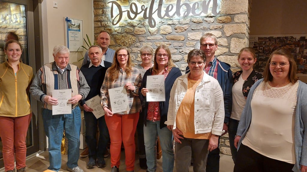 RuF Niesen ehrt Mitglieder