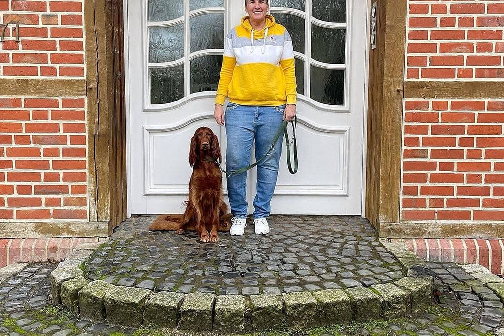 Stefanie Nowazcyk ist auf den Hund gekommen