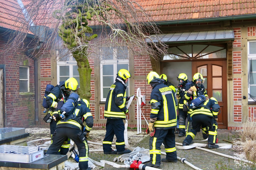 Fünf vermisste Personen retten