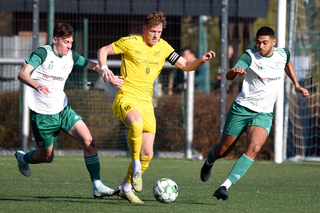 Vorwärts verliert beim Vierten spät