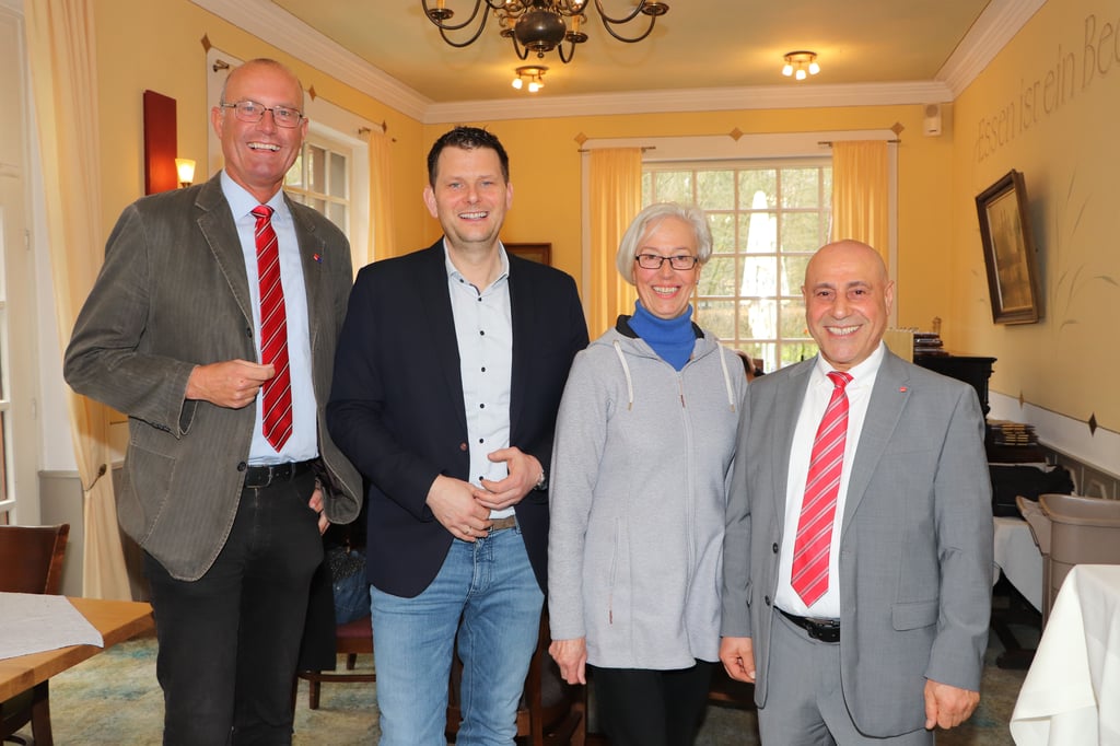 Schloß Holte-Stukenbrock: Schande und Chance in der Flüchtlingspolitik