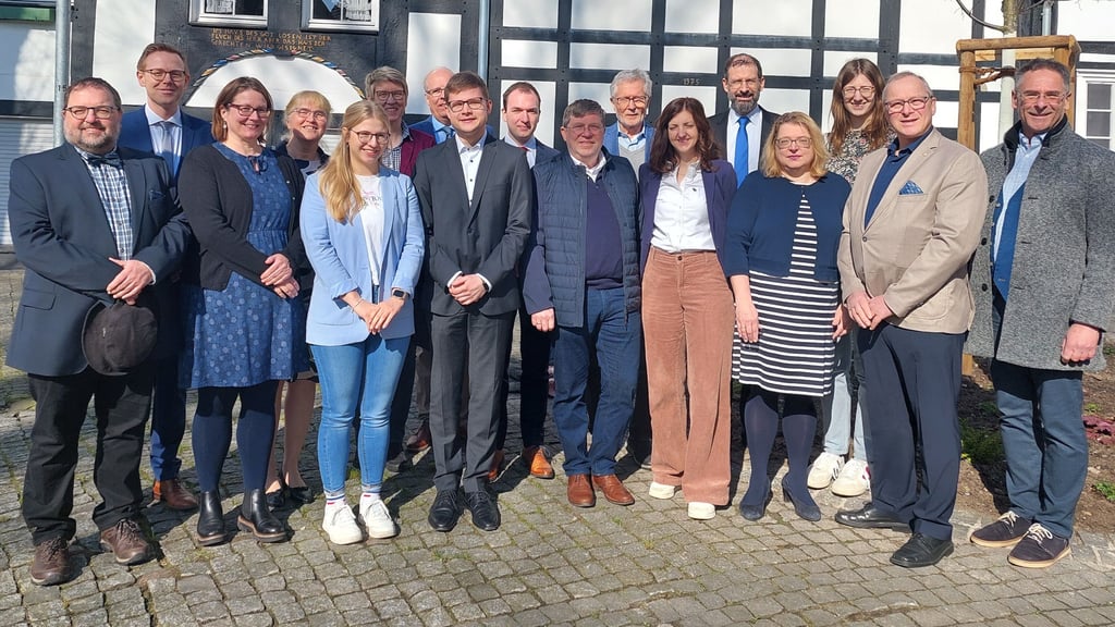 Halle: Neue und verabschiedete Presbyter der evangelischen Kirchengemeinde