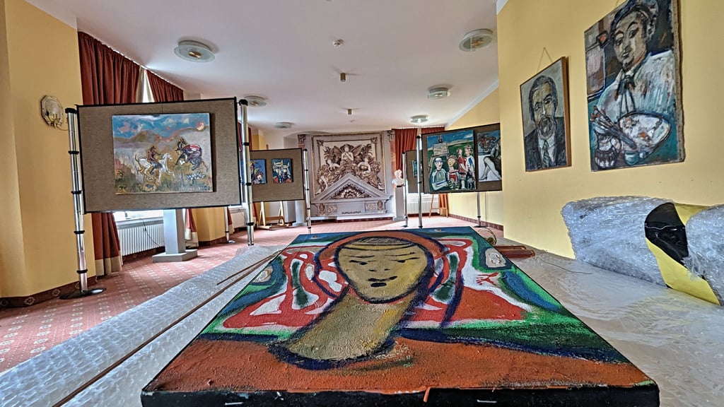 Doppelausstellung im Hotel Schloß Gehrden mit Mitchev und Strauch