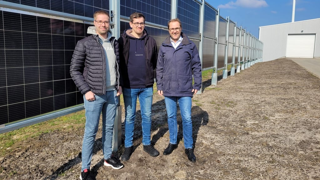 Wasserwerke Paderborn errichten Solarzaun