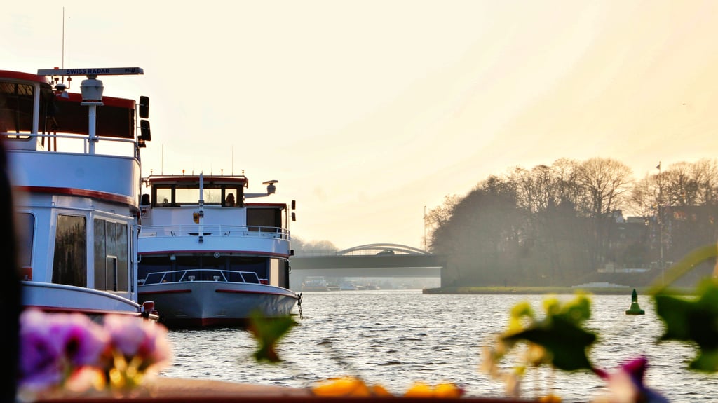 Minden: Tourismus, Stadtführungen, Schifffahrt auf der Weser