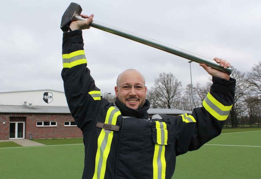 „Toughest Firefighter Alive“: Reckenfelder trainiert für härtesten ...