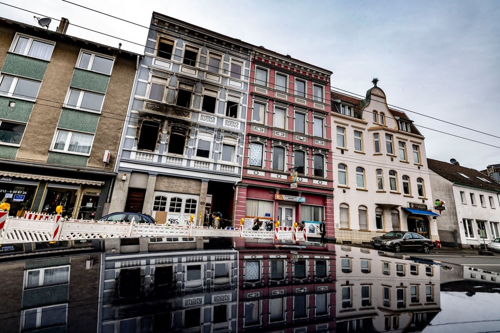 Ermittler Solingen-Brand: Haus auch von Migranten bewohnt