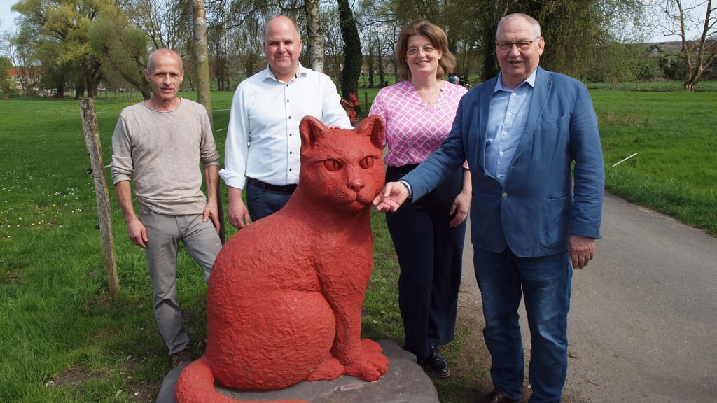 Schlangen: Rote Tiere demonstrieren beim ersten Klimaschutz- und ...