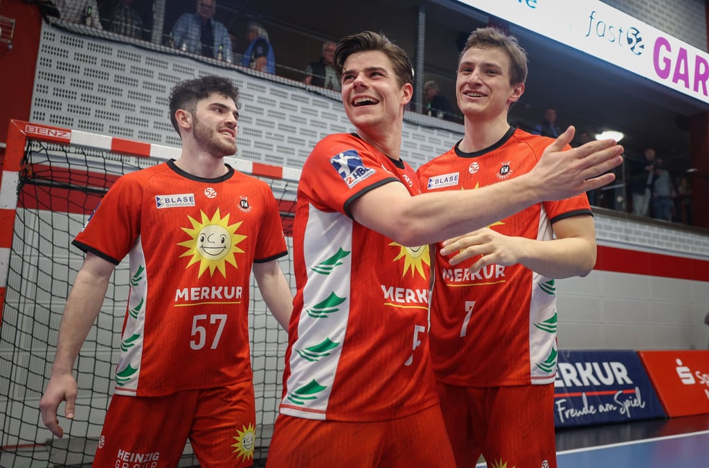 Eine Fackel aus zehn Metern