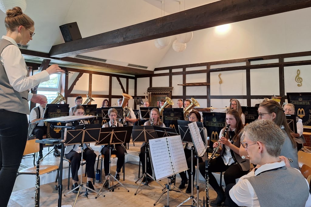 Warburg: Stehende Ovationen beim Frühlingskonzert in Germete